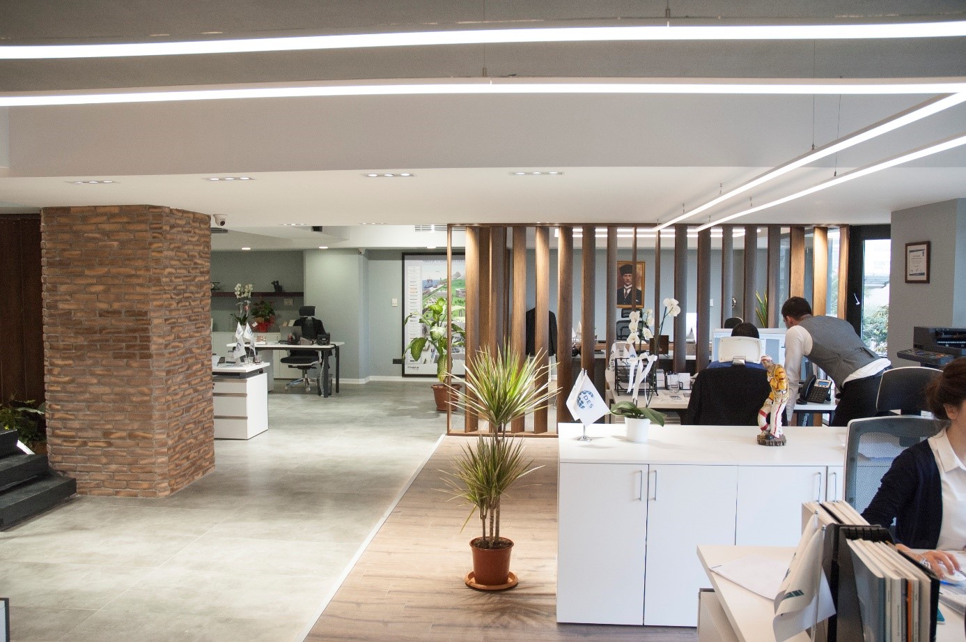 DES ELECTRIC moved into its new office – DES Elektrik